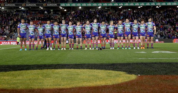 Match Gallery: Round 10 | Knights