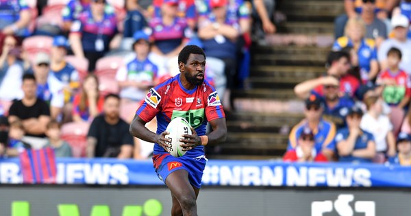 Lee signs off with the Knights | Knights